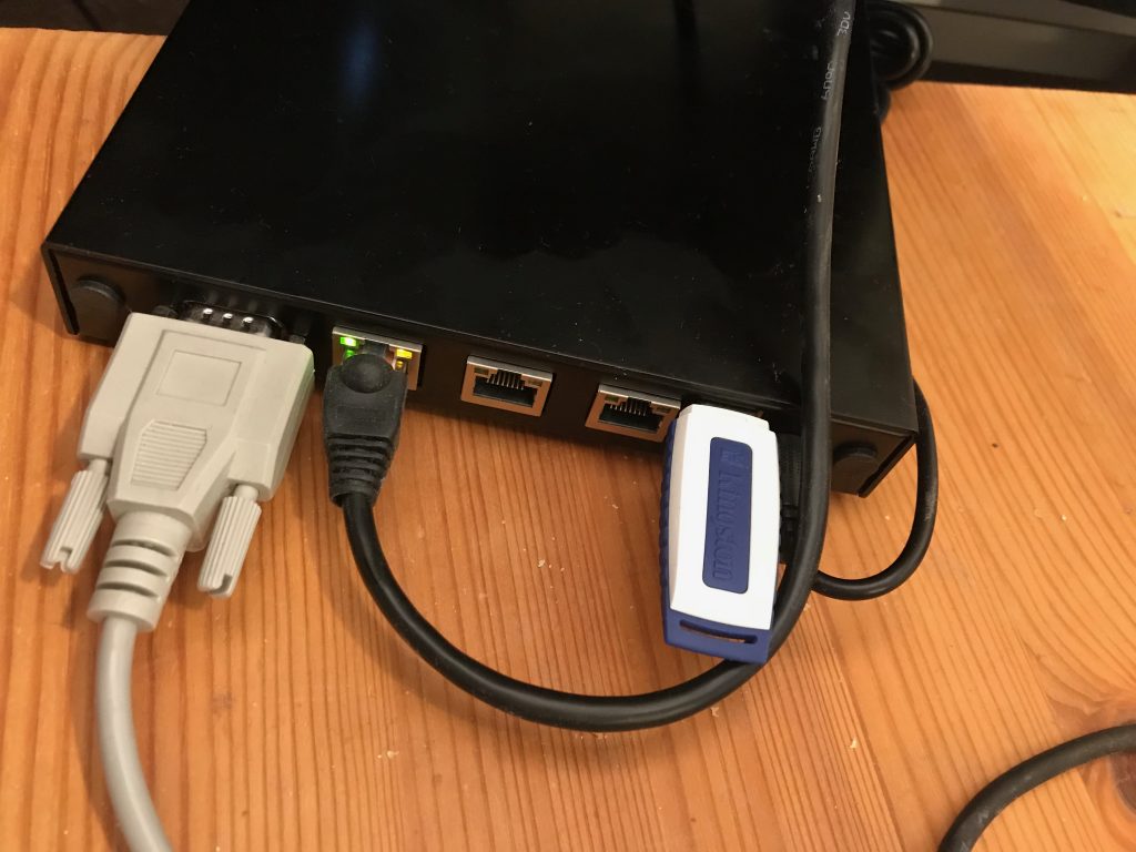 Installing FreeBSD on PC Engines APU2 | tail -f ZS64.log